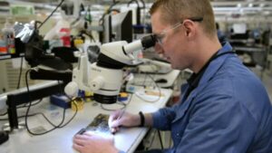 Union Facts - IBEW Yes!